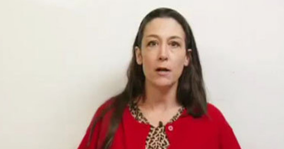 Nonverbal Communication: Clothing