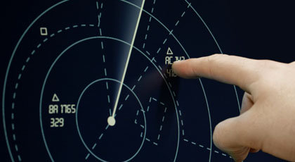 How Do Pilots Land Safely?