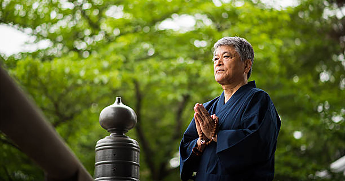 How to Pray at Japanese Shrines