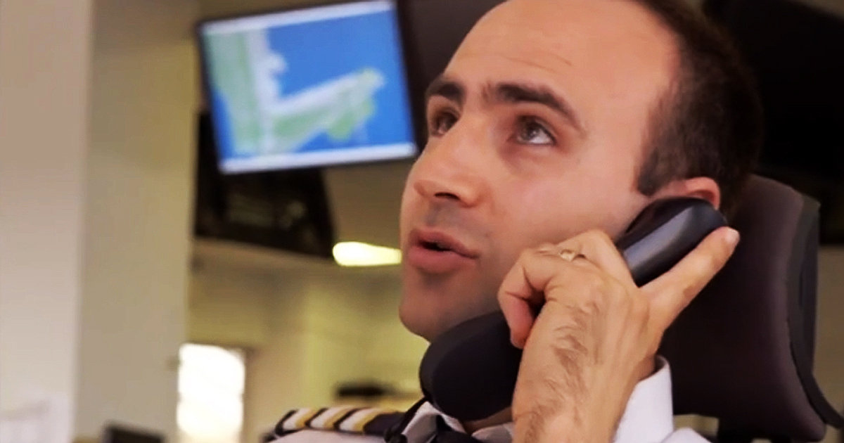 Briefing With the Cockpit Crew