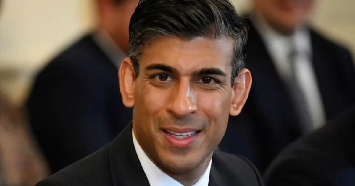 New British Prime Minister Twice as Rich as the King