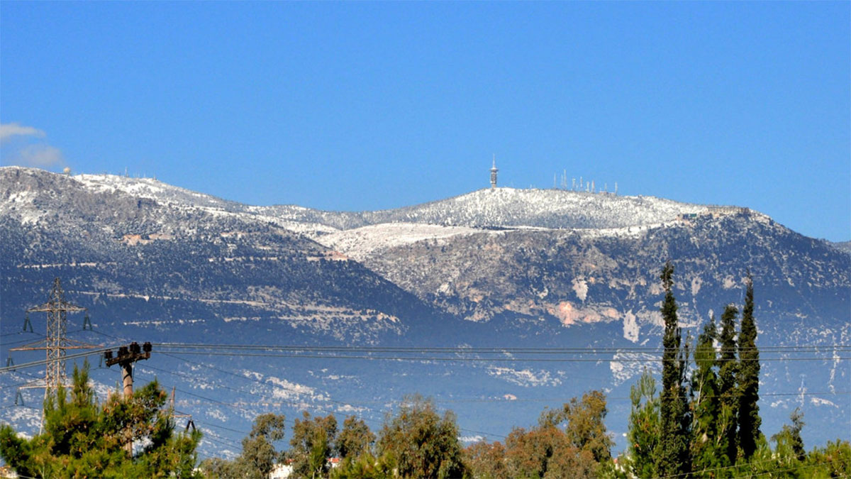 [Globed] Greece's Penteli Mountain