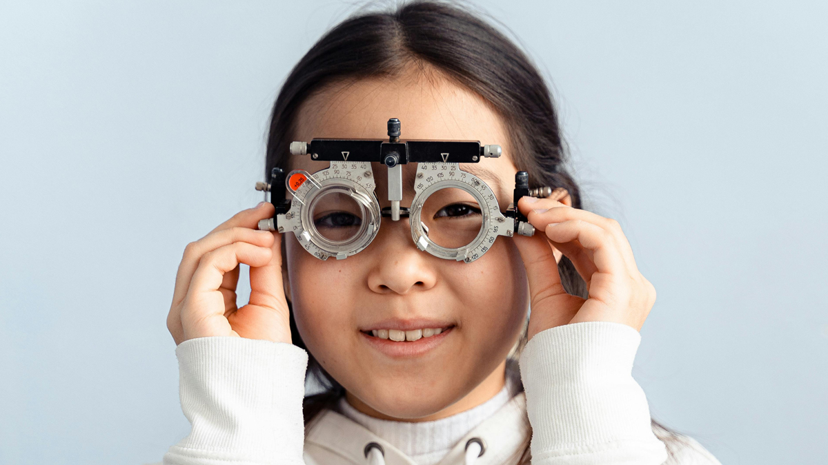 Asian Kids More Prone to Short-Sightedness